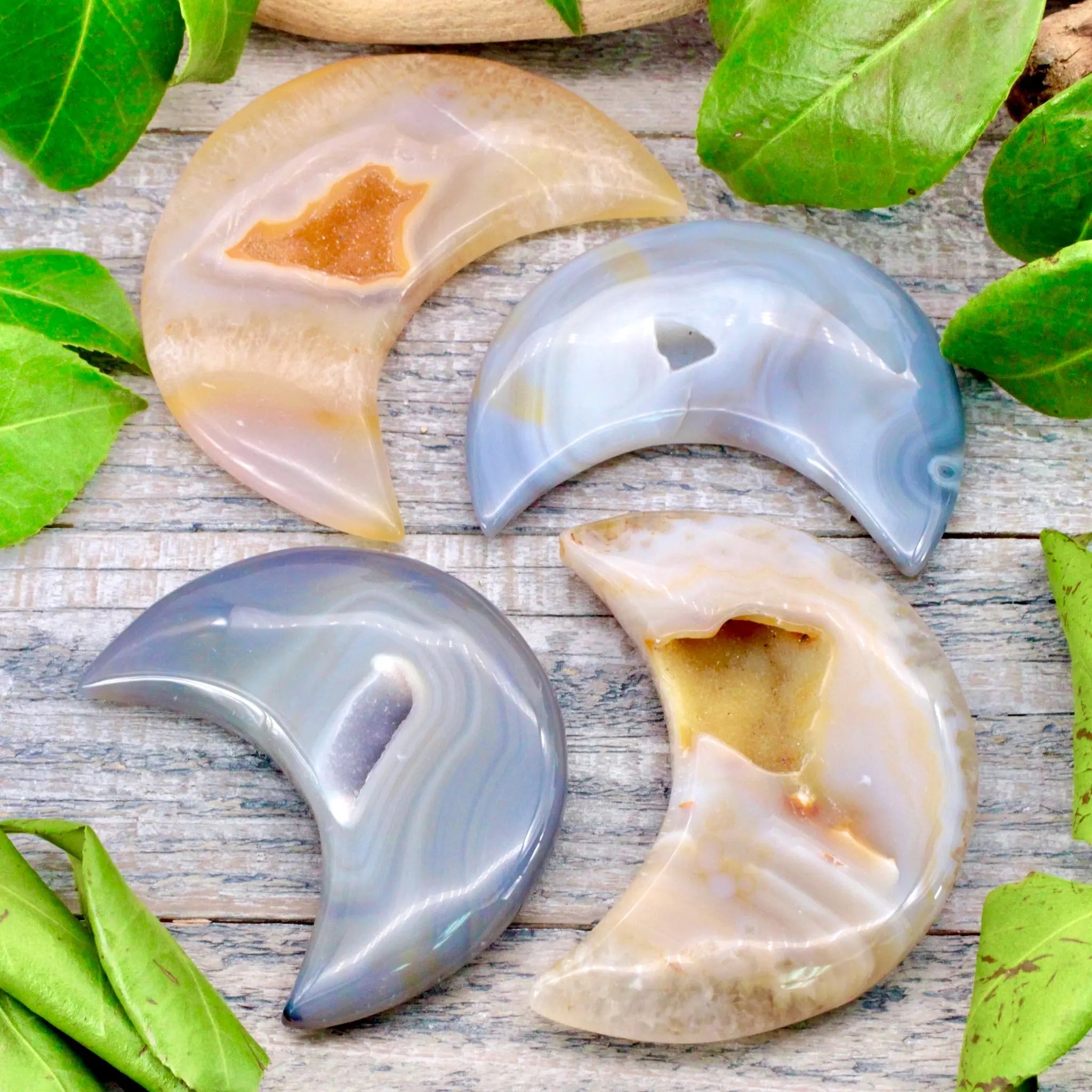 Agate Druzy Moon – RockMama.com