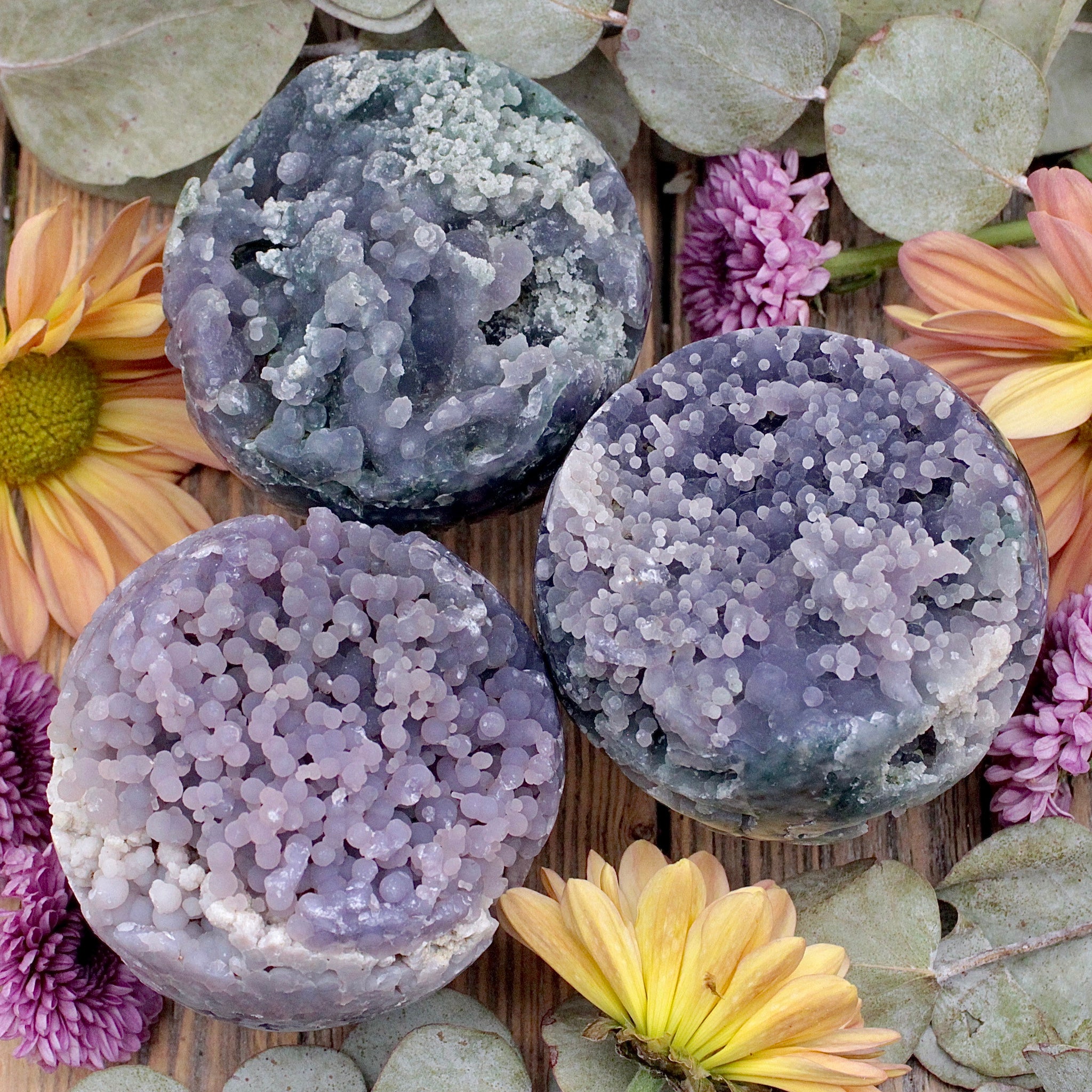 Grape Agate Sphere – RockMama.com