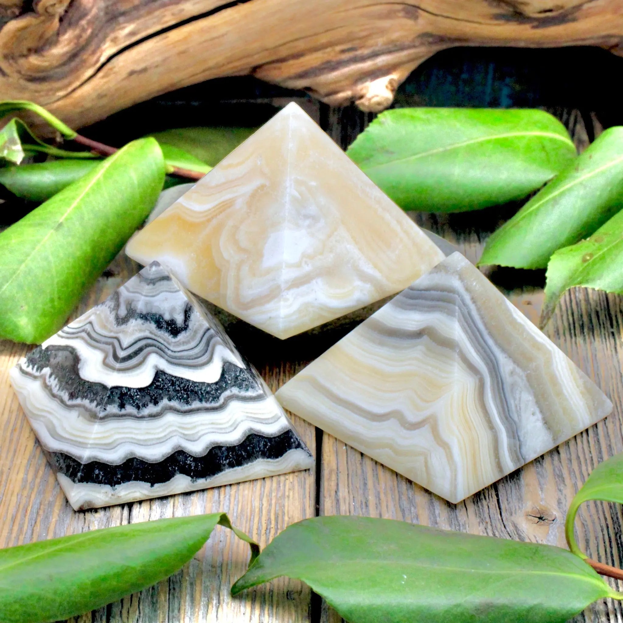 Zebra Calcite Pyramid – RockMama.com