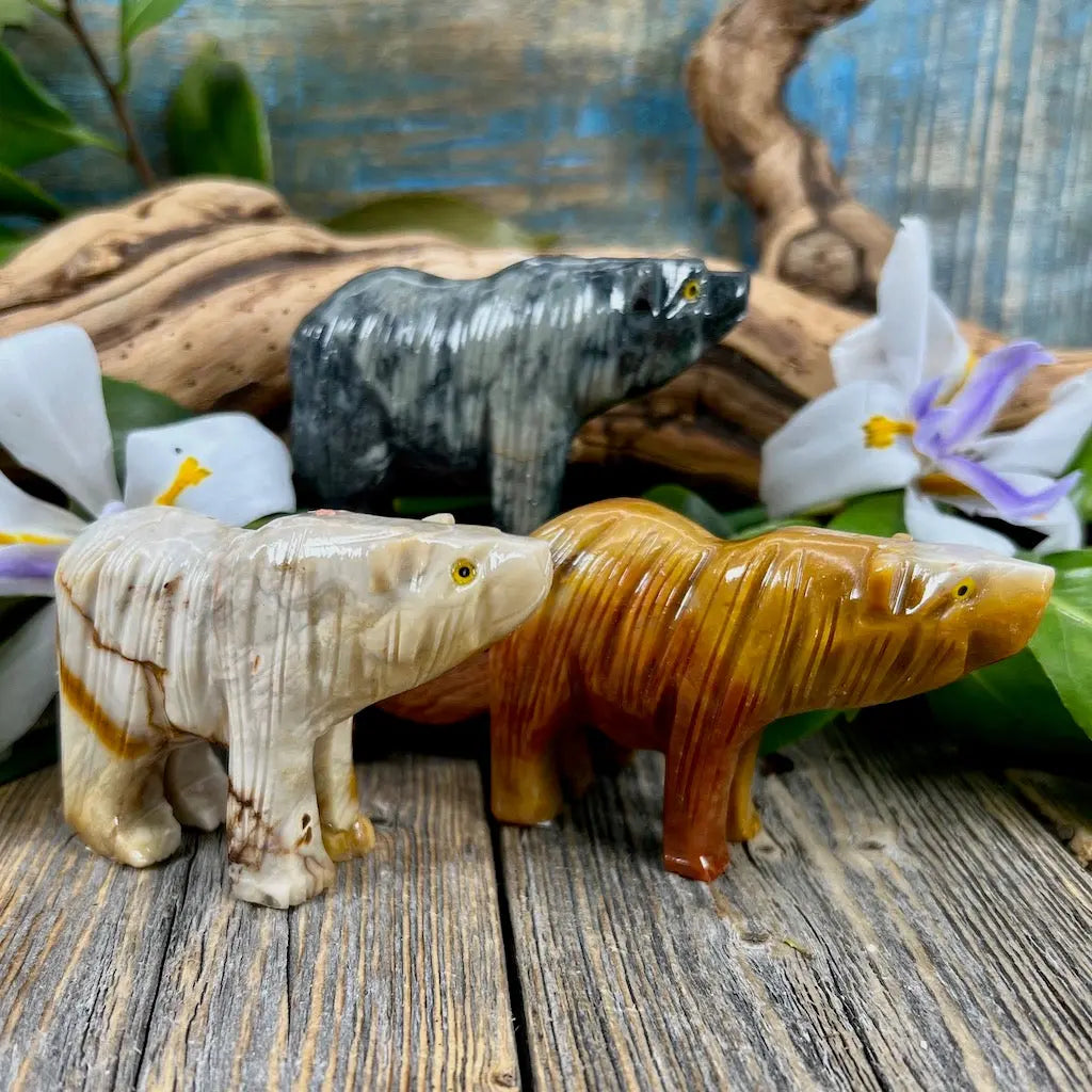 Peruvian Jasper Bear Carving – RockMama.com