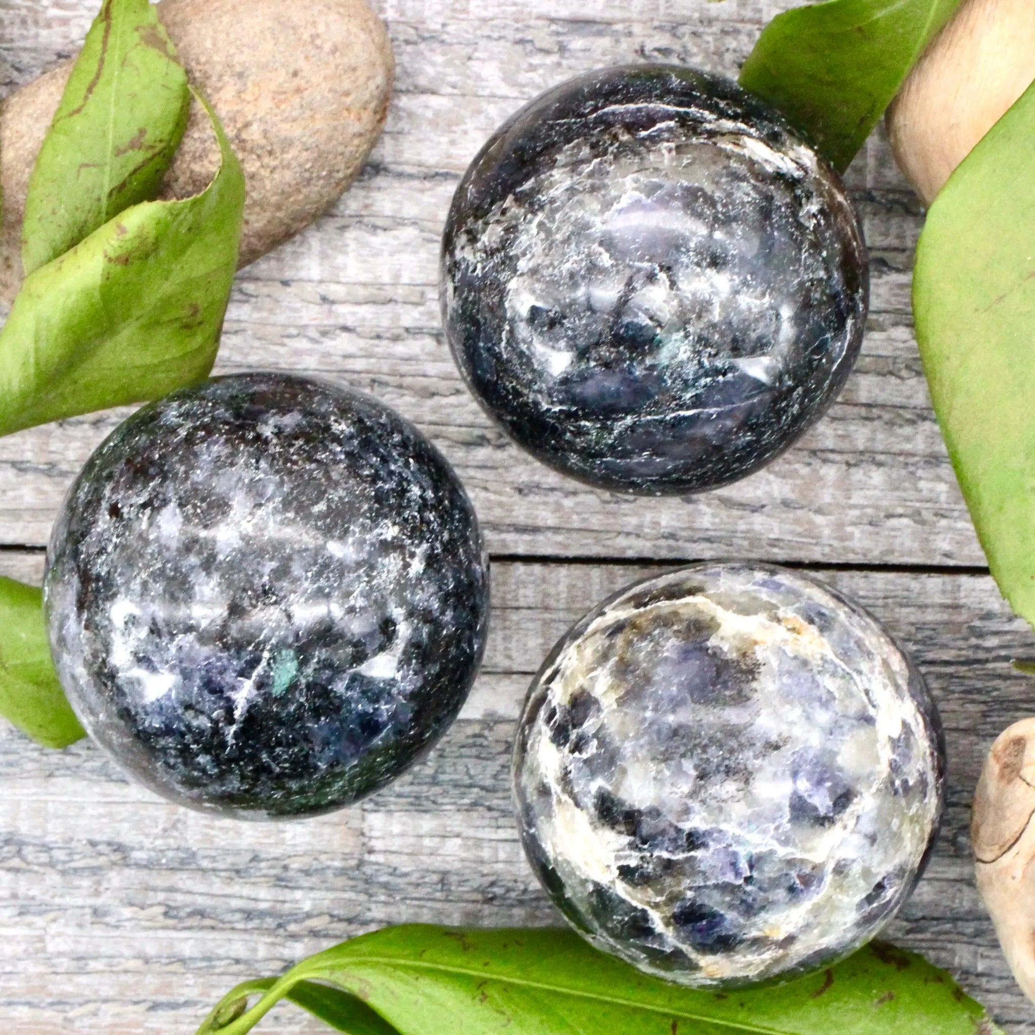 Iolite Sphere – RockMama.com