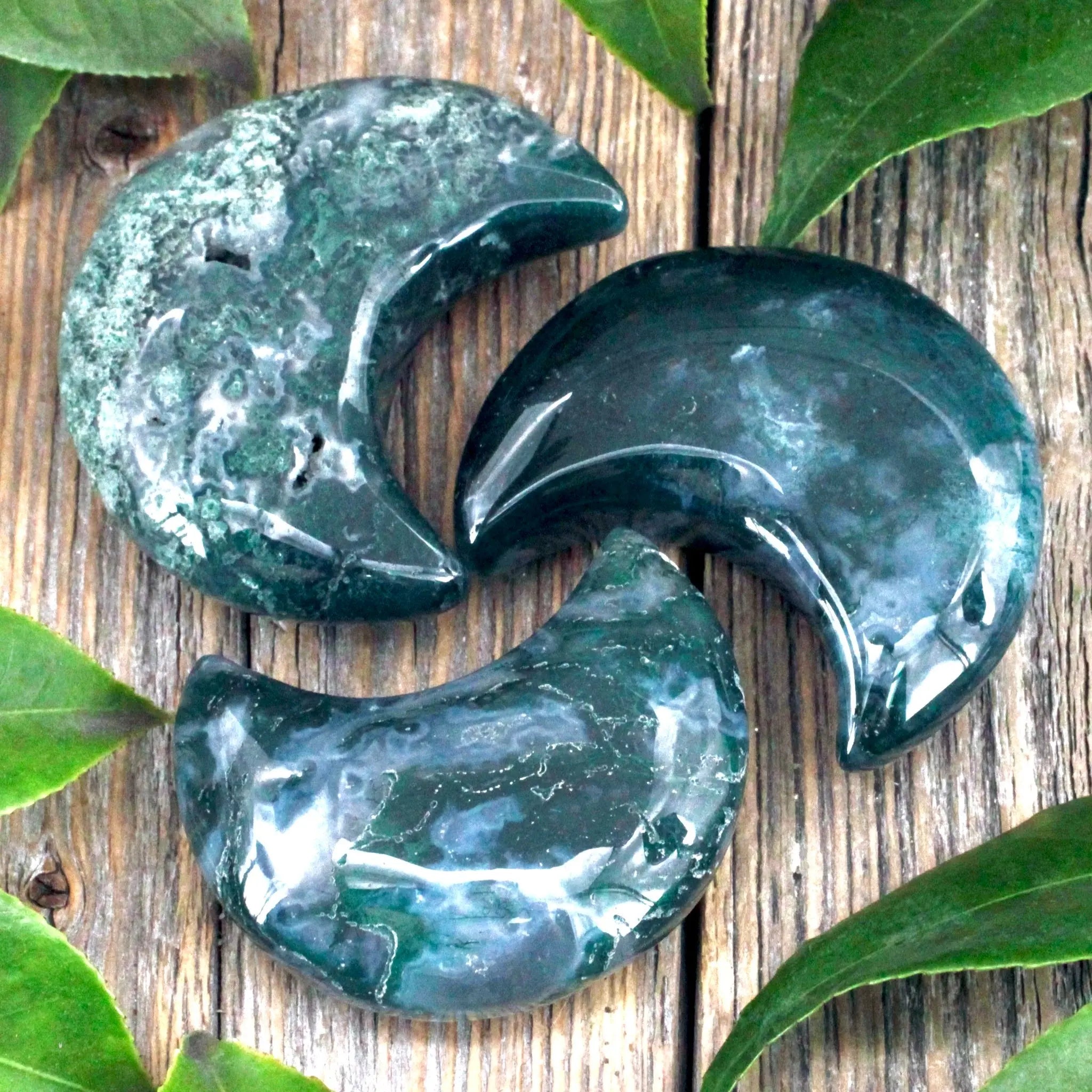 Moss Agate Moon – RockMama.com